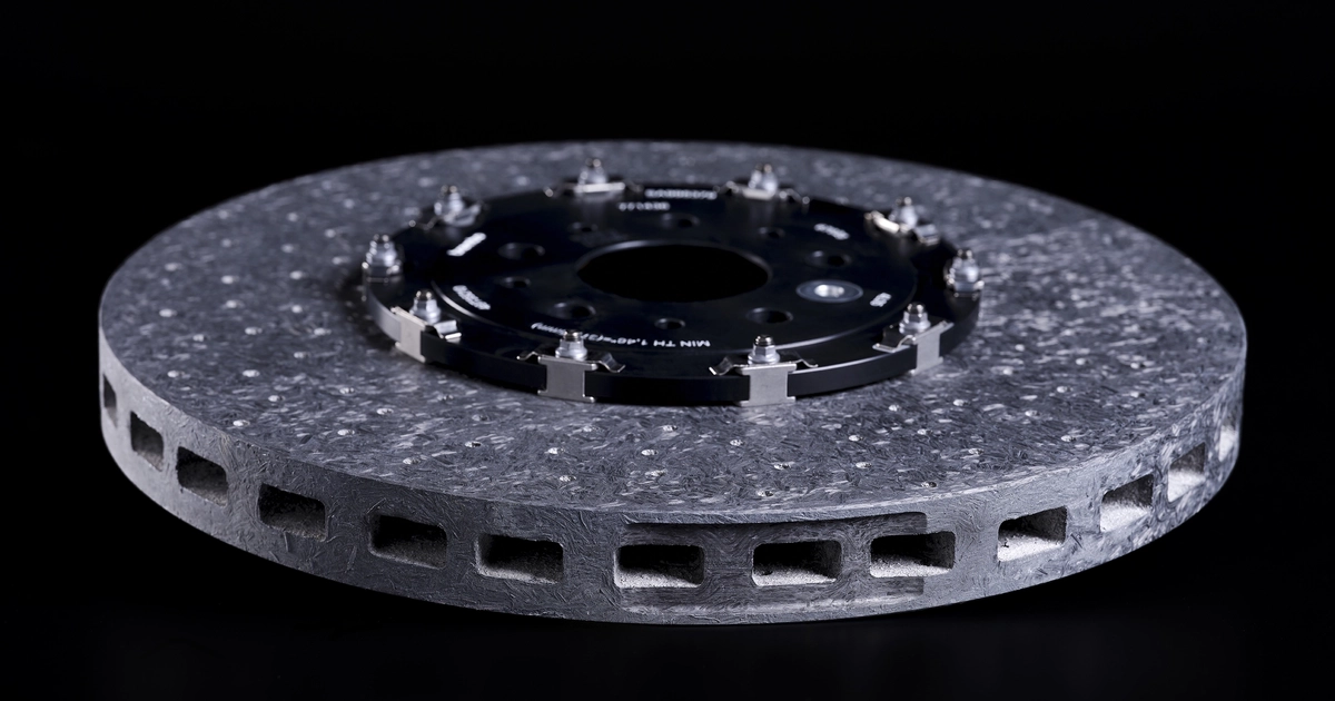 The Innovation of Carbon-Ceramic Discs | Brembo EN